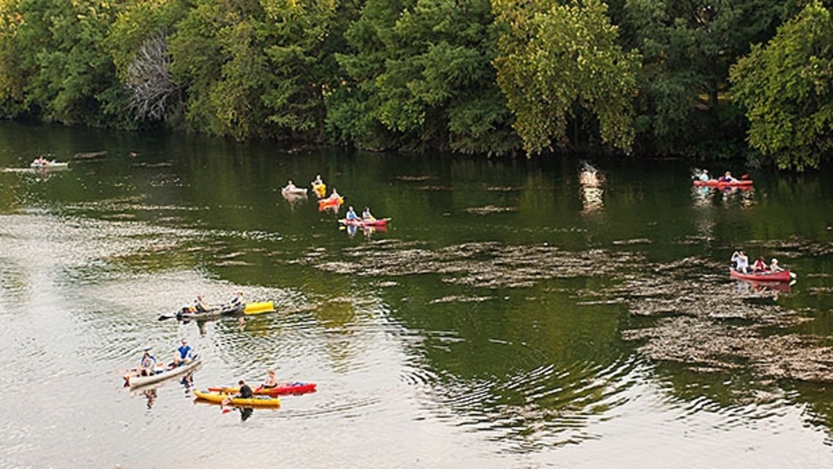 America's 10 Best Urban Kayaking Adventures