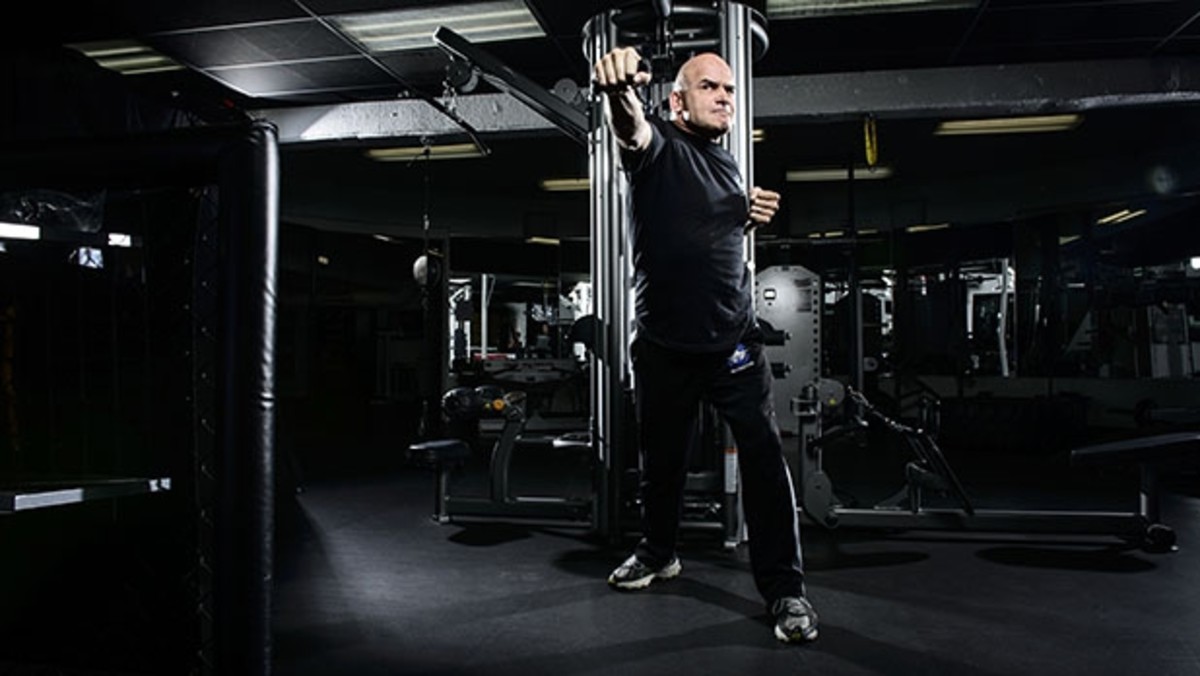 Bas Rutten: Work Out Like a UFC Champ With Six Exercises