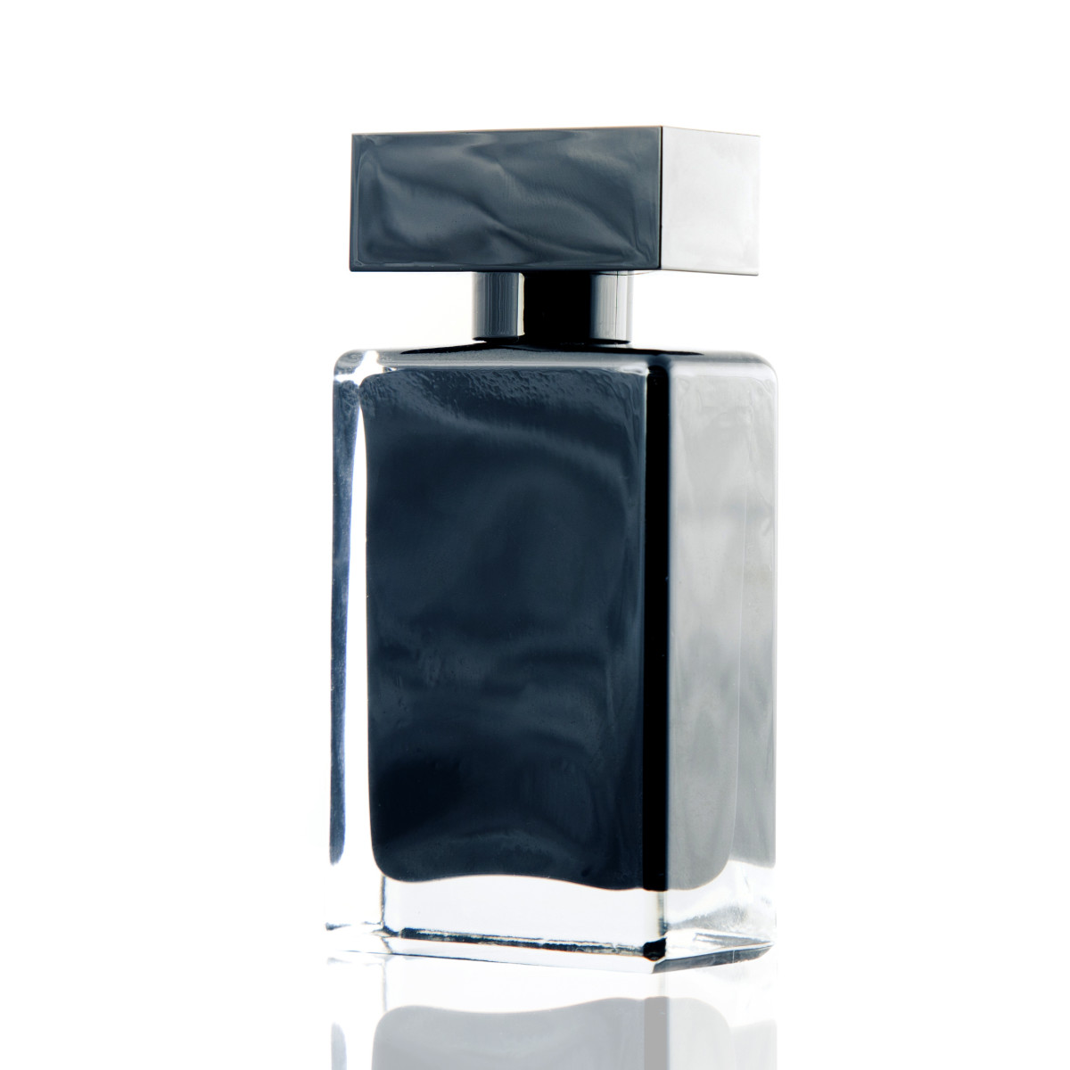 9 Signs You Need to Change Your Cologne
