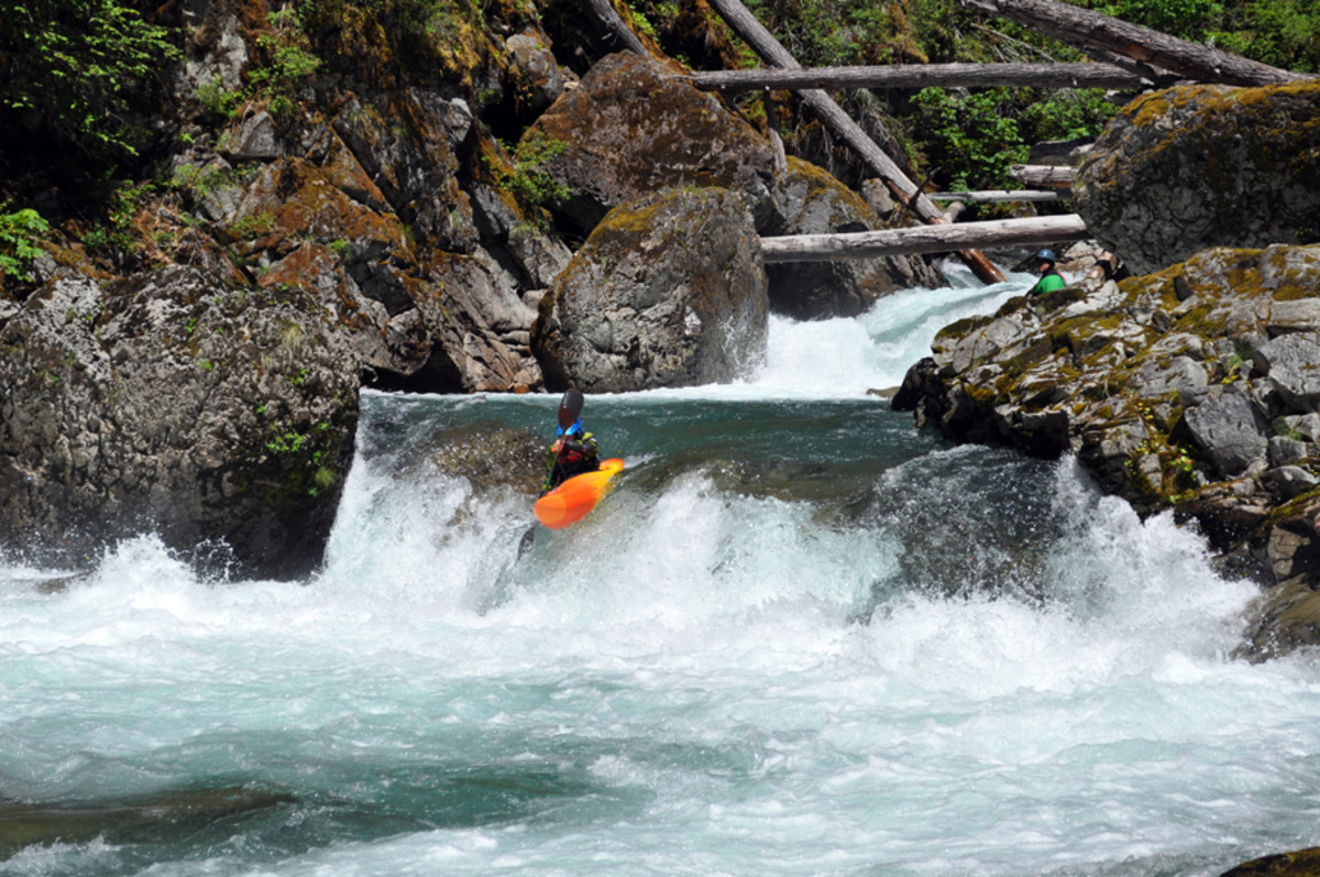 5 Shoulder Tips to Hone Your Paddle Stroke