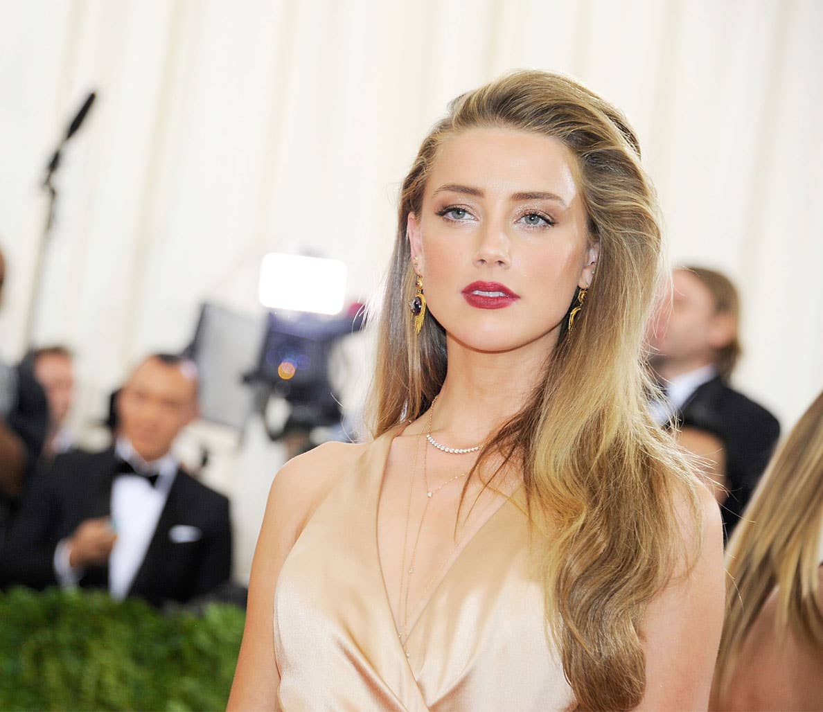 The 15 Hottest Photos Of Amber Heard The 15 Hottest Photos Of Amber Heard