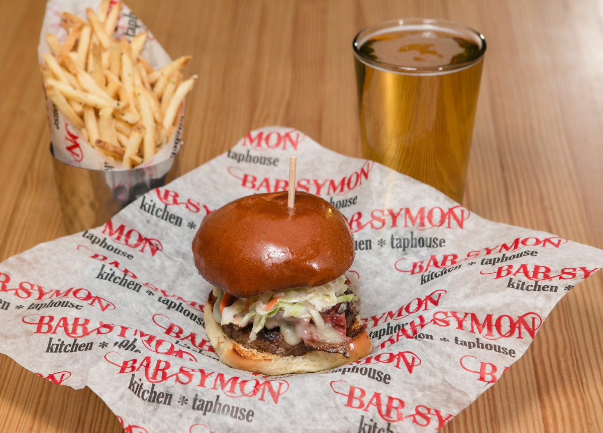 11 Truly Great Airport Restaurants