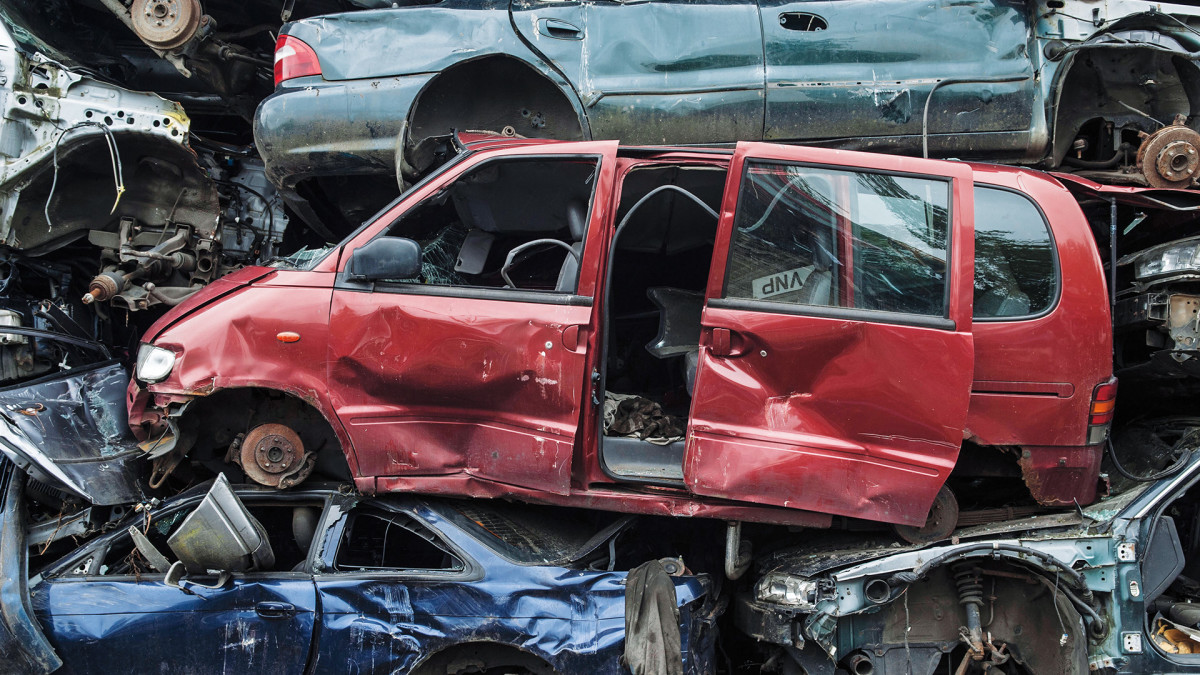 Elegy for a Minivan: One Man Mourns the Loss of His Family Car