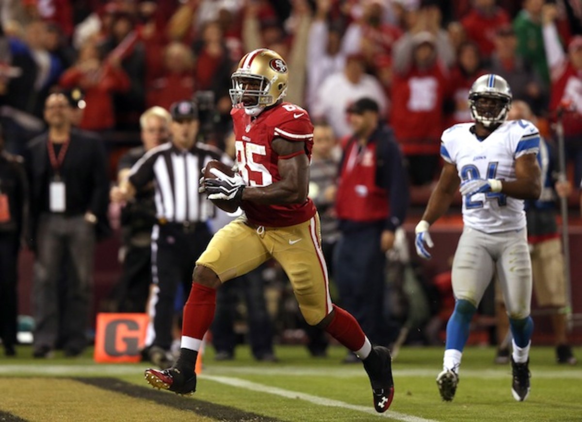 The Top 10 Botched NFL Referee Calls of 2012 - Men's Journal