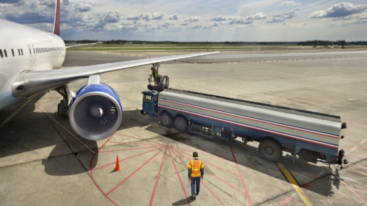 Packed Planes and Traffic Jams: How to Fix America’s Travel Issues ...