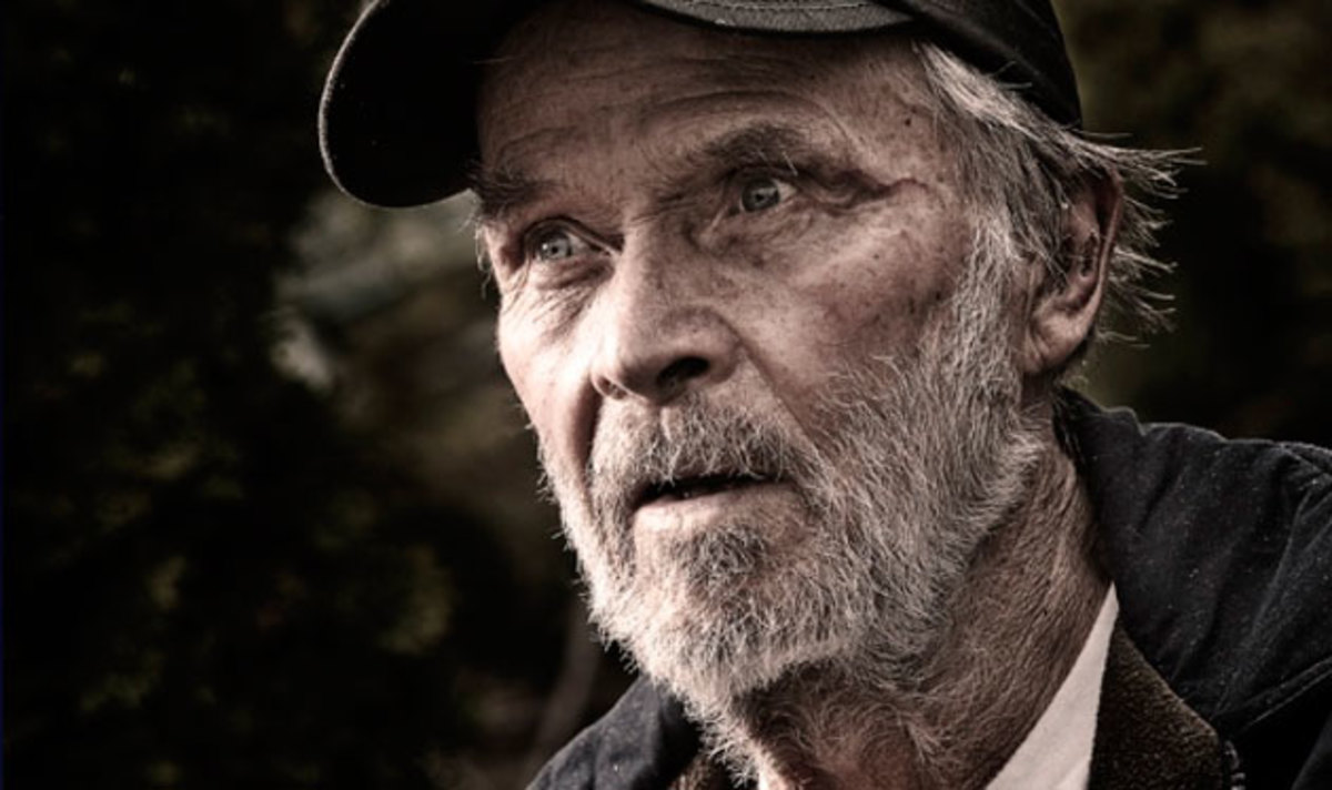 Canoeist Don Starkell Dies