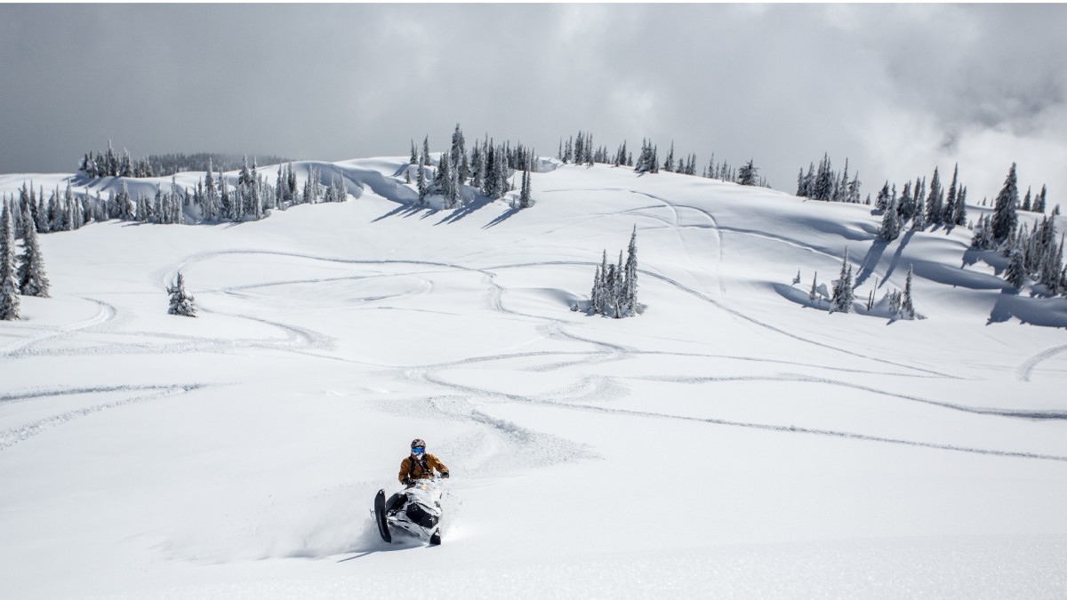 Where's the Most Epic Snowmobiling Near Me? Answered | Men’s Journal