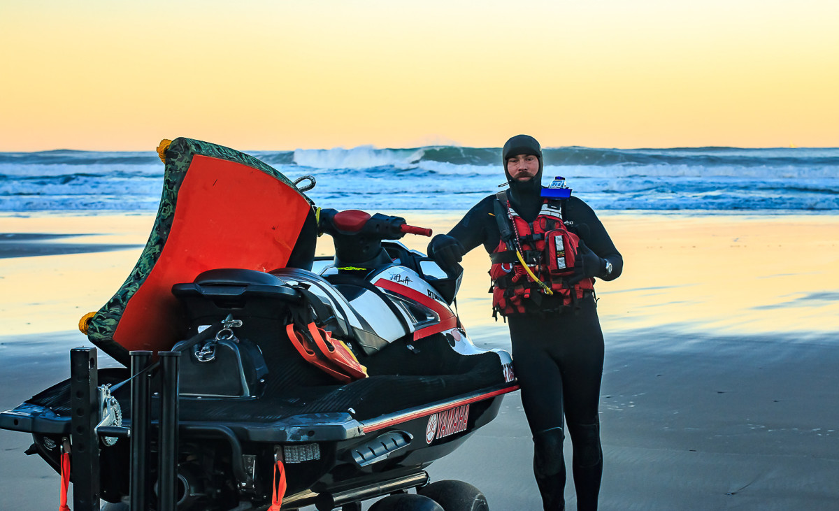 Drake Stanley Talks About Evacuating Mavericks Lineup as Massive Great ...