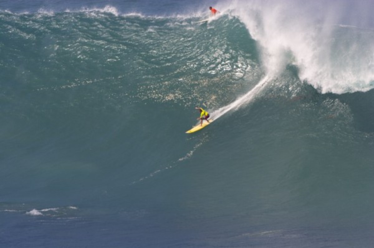 7 of the Most Famous Big-Wave Surf Spots on the Planet