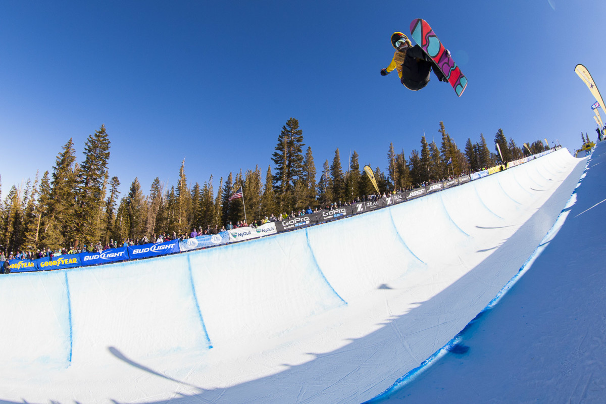 Five must-have tricks in women's snowboard halfpipe