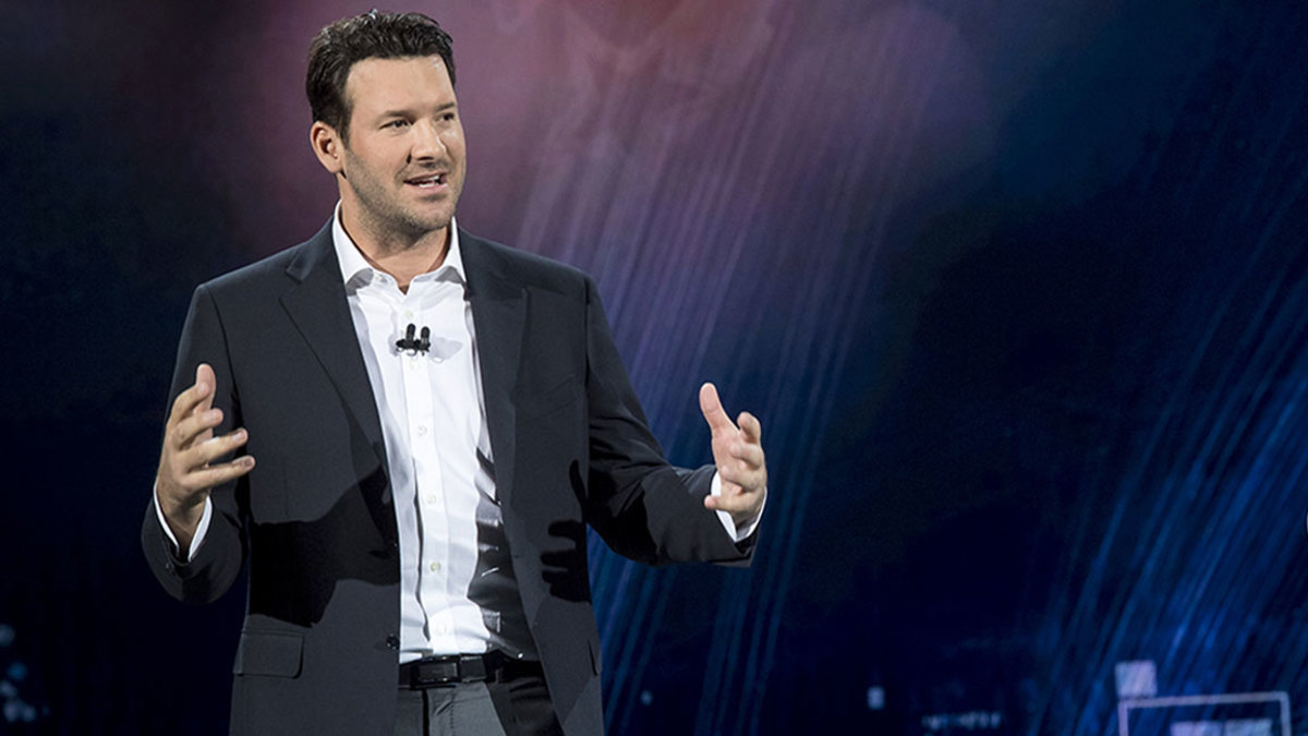 Tony Romo On Broadcasting, Super Bowl Contenders, and Aaron Rodgers ...