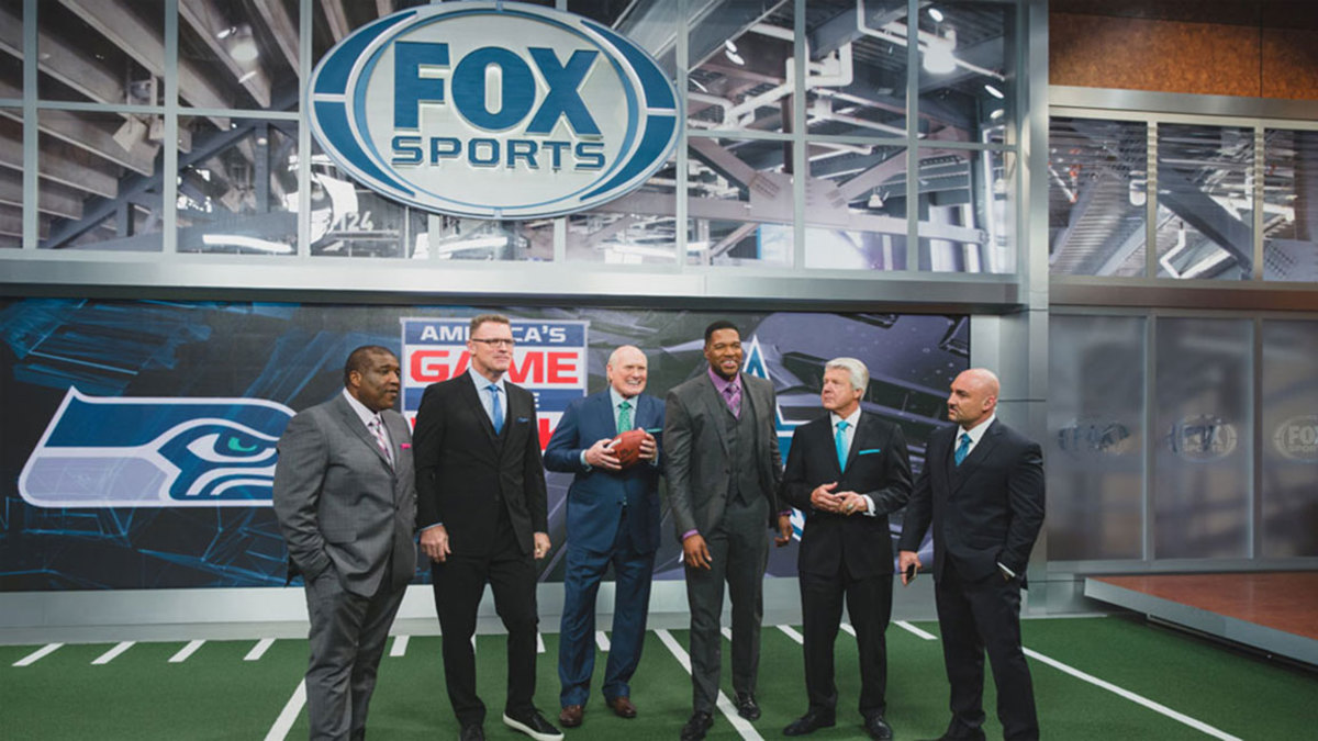 Fox Sports Host Curt Menefee on the Super Bowl 54 Matchup, Calling XFL ...