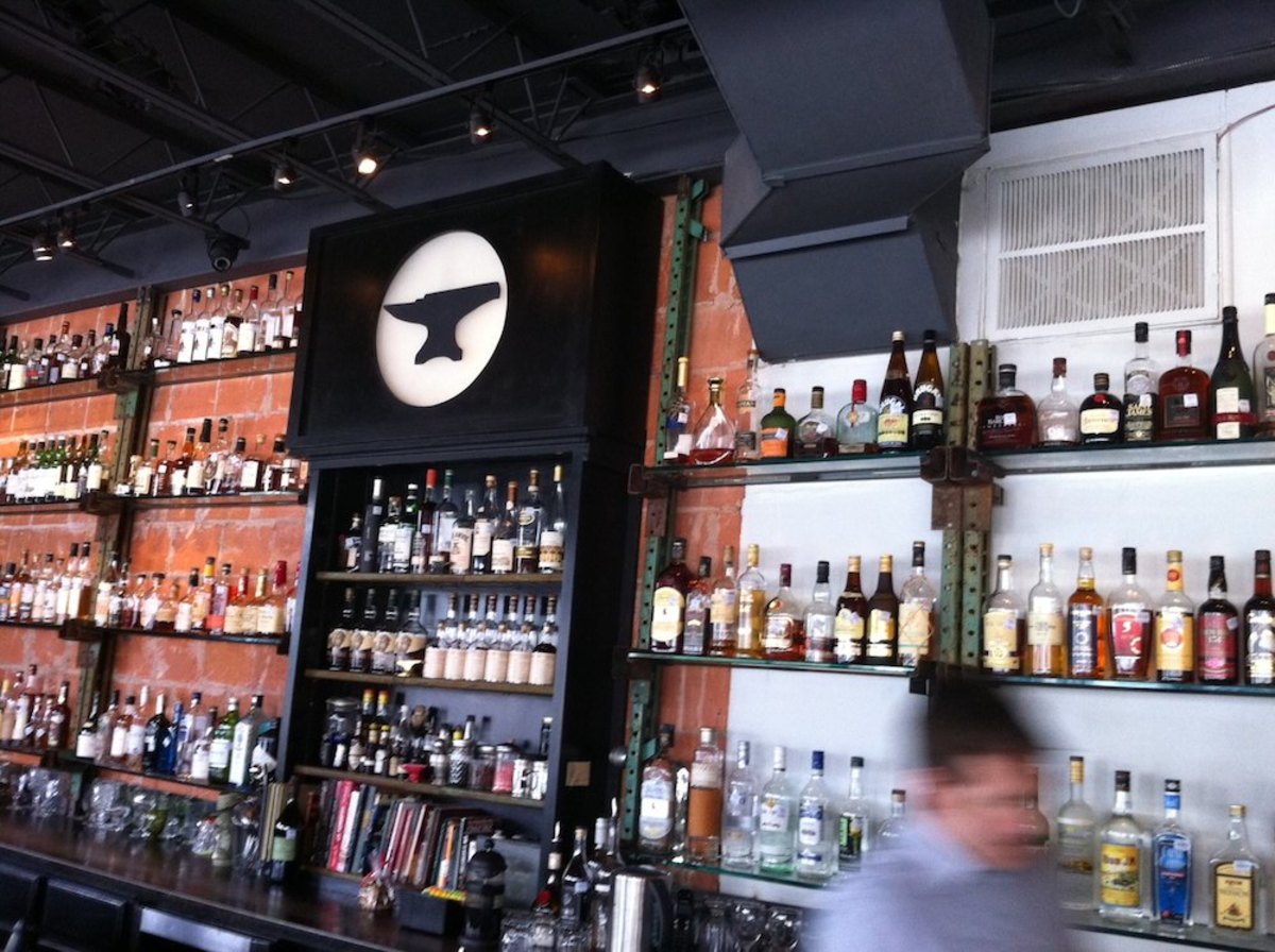 America's Best Bars - Men's Journal