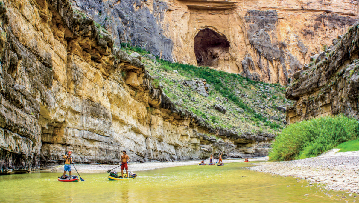 SUP Expedition Across Dry Riverbed on the Rio Grande