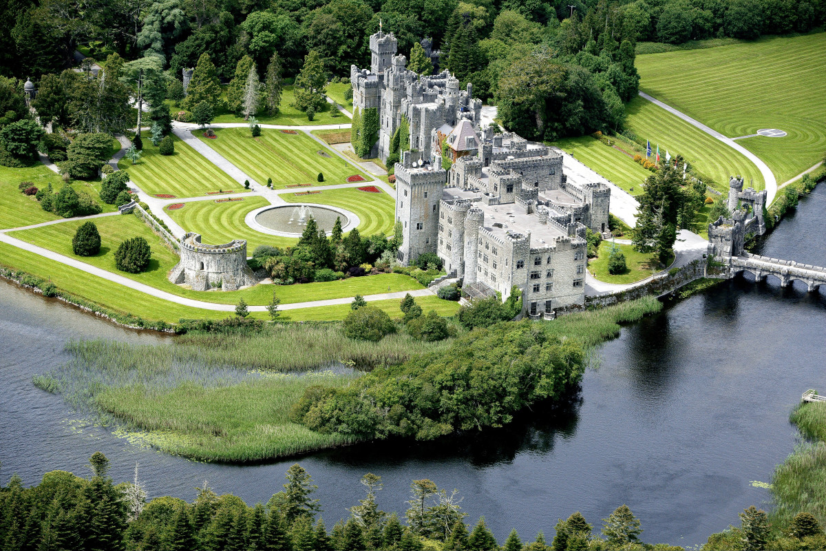 These Castle Hotels are Better Than Binge-Watching 'Game of Thrones ...