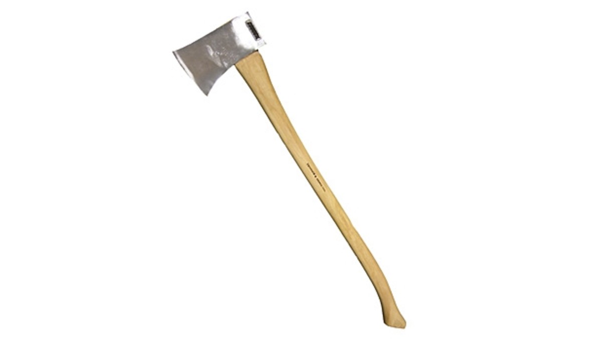 The 6 Best Axes for Splitting Wood | Men's Journal