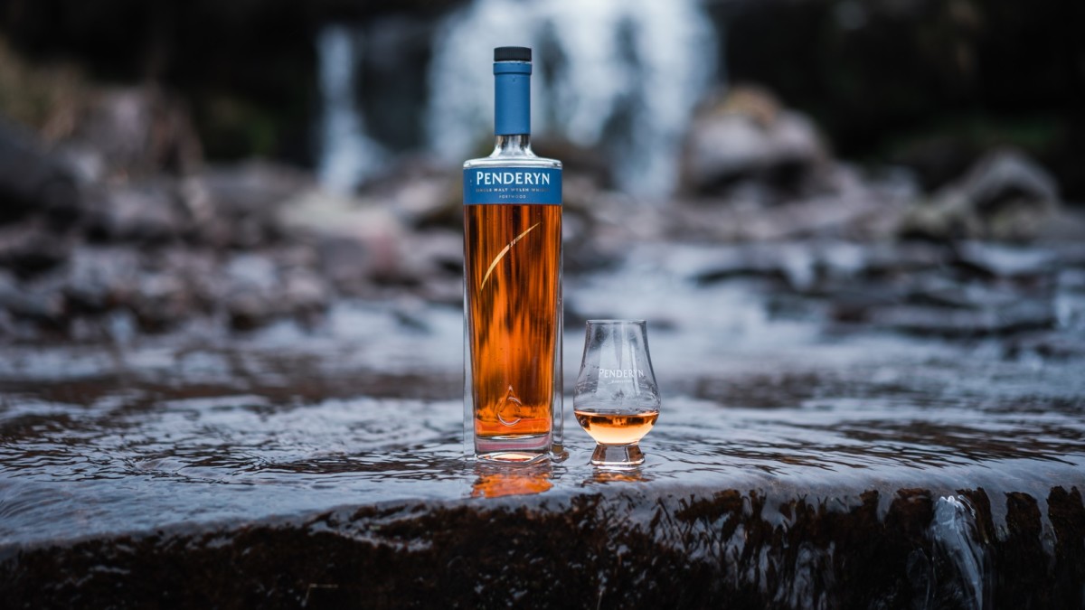 Best Welsh Whiskies to Celebrate Wales' National Holiday | Men's Journal