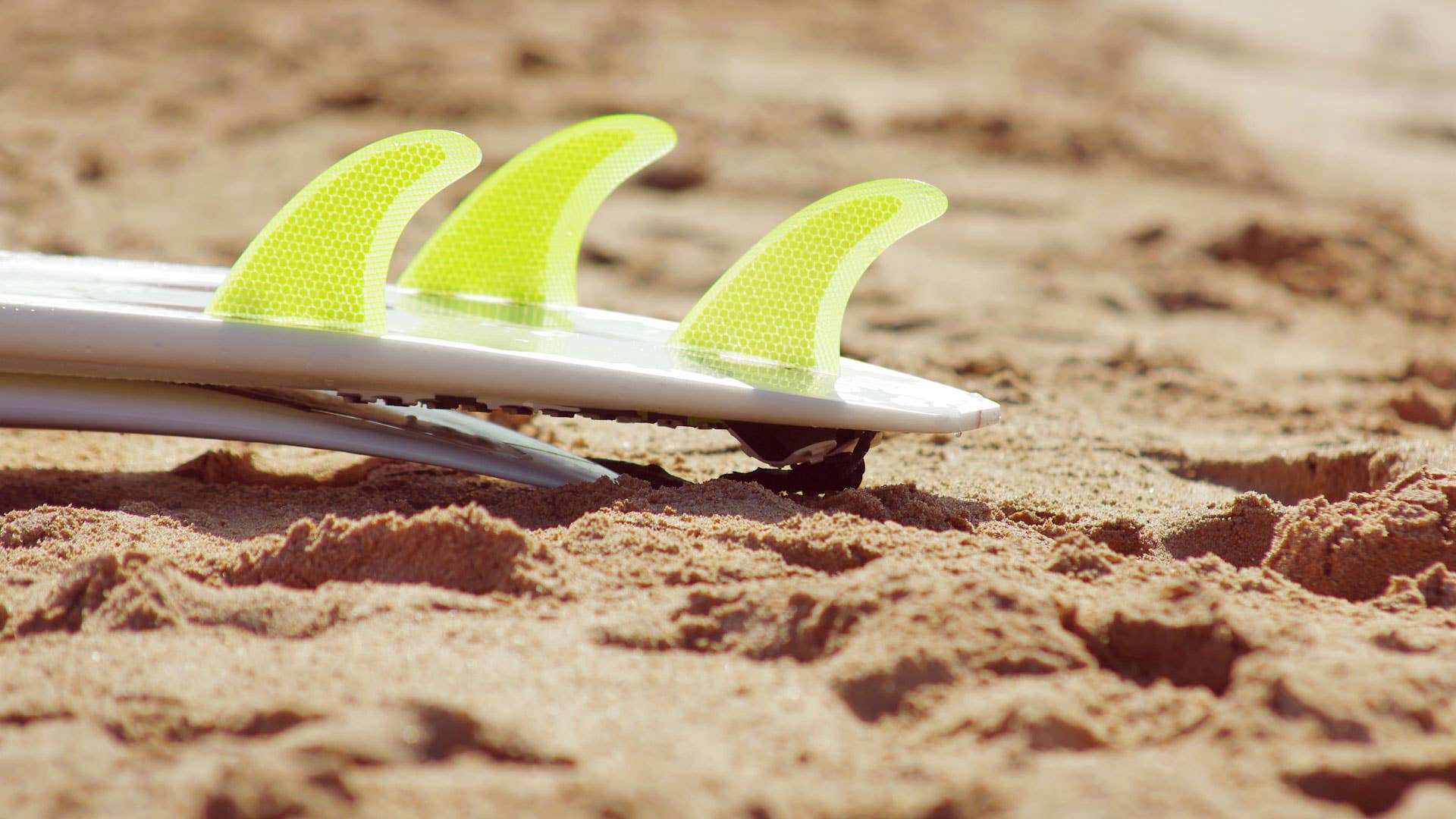 A Very Basic Guide to Surfboard Fins