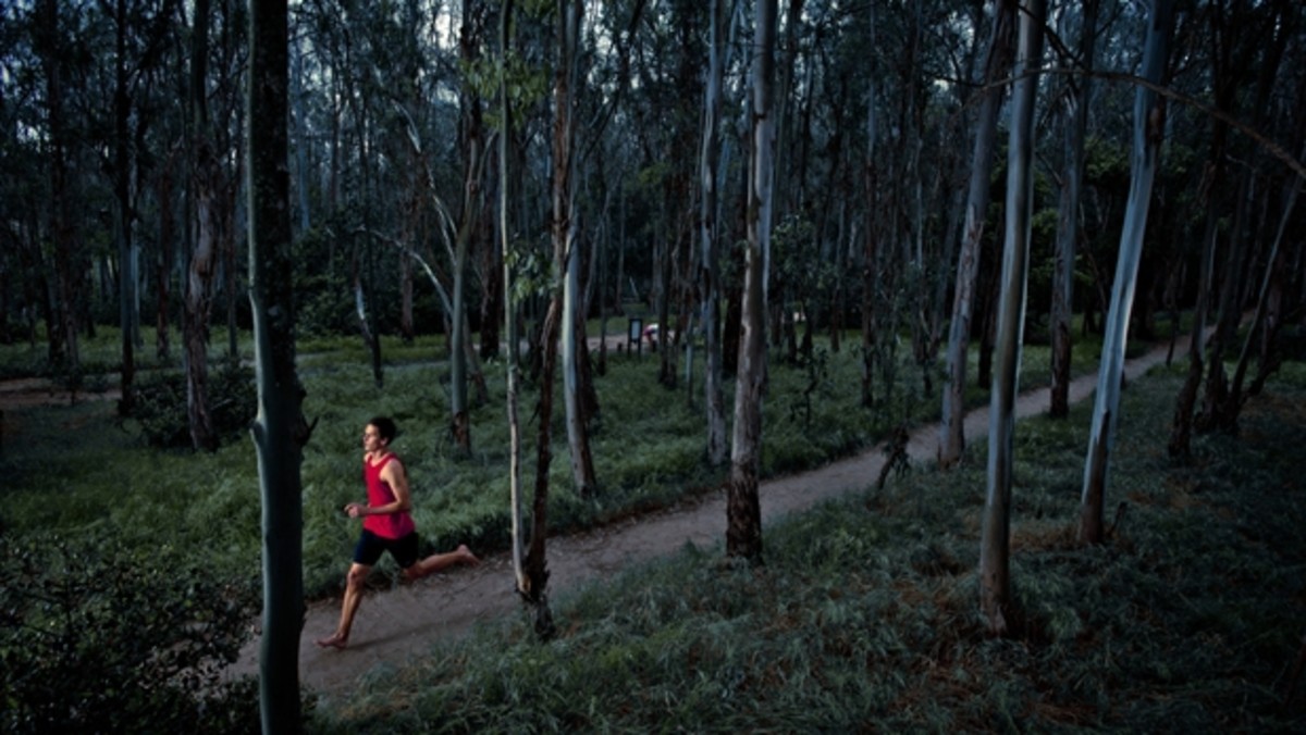 10 Tips for Running on Trails - Trail Run Races - Men's Journal