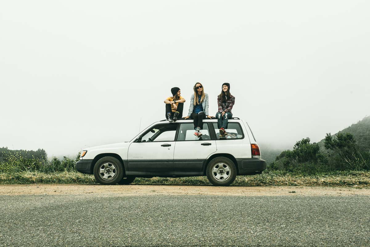 Tips for traveling with long-distance friends