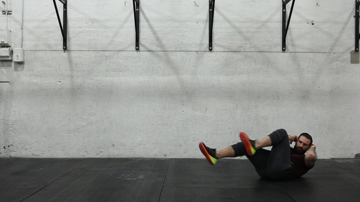 Getting Fit From Scratch: Stronger Shoulders, Stronger Abs - Men's Journal