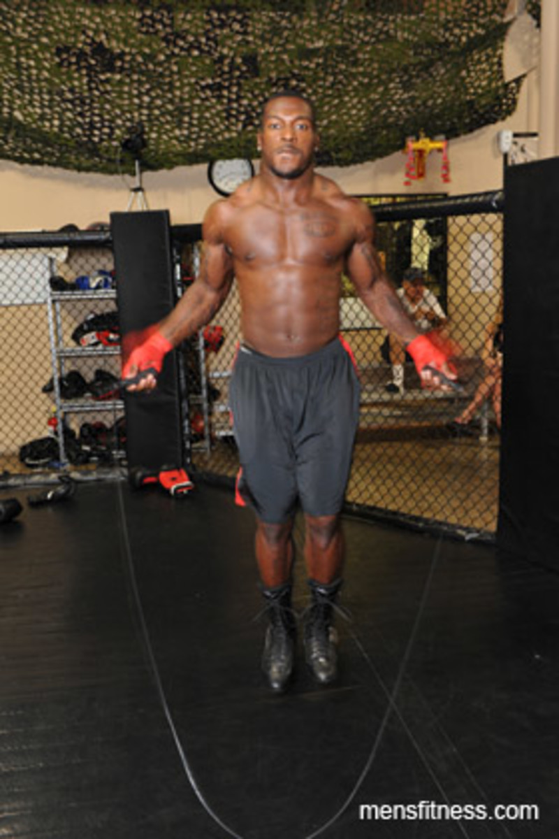 NFL Players Take to MMA Training