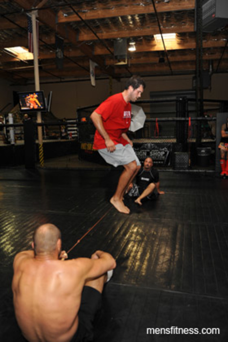 NFL Players Take to MMA Training