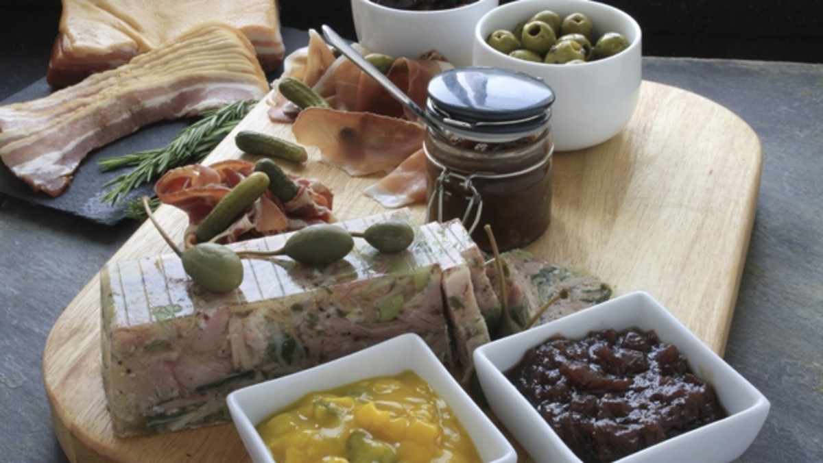 Recipie for Traditional French Country Pâté