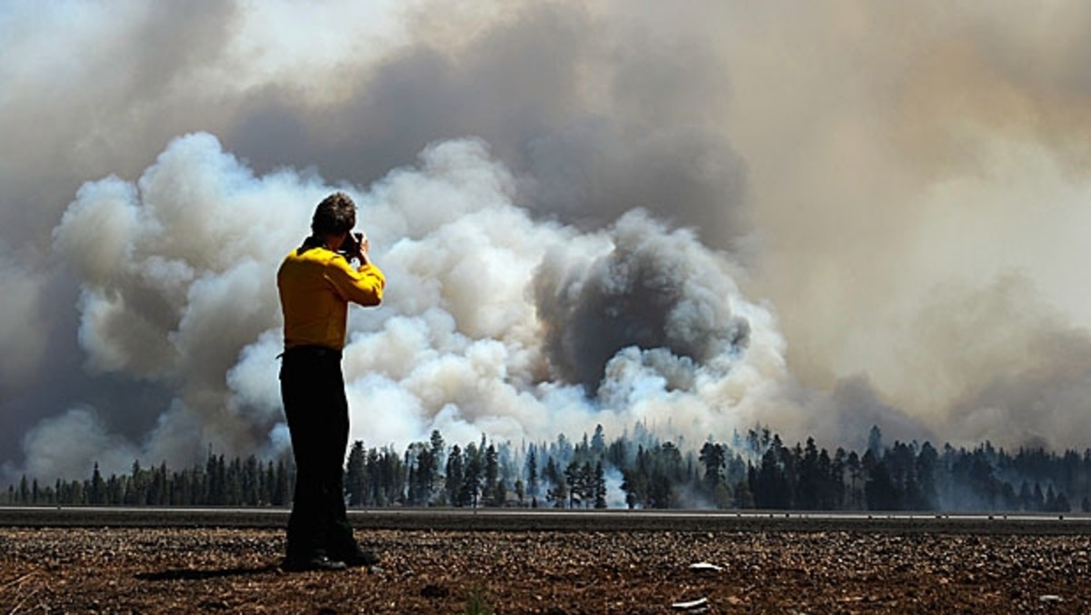 10 of the Most Devastating Fires in U.S. History