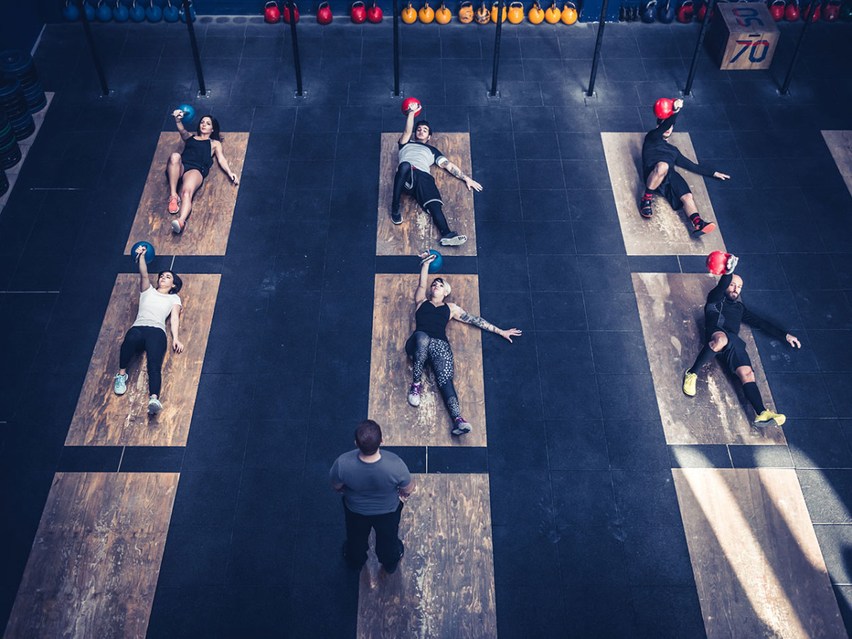 10 Workouts for a Stronger Back and Abs - Men's Journal