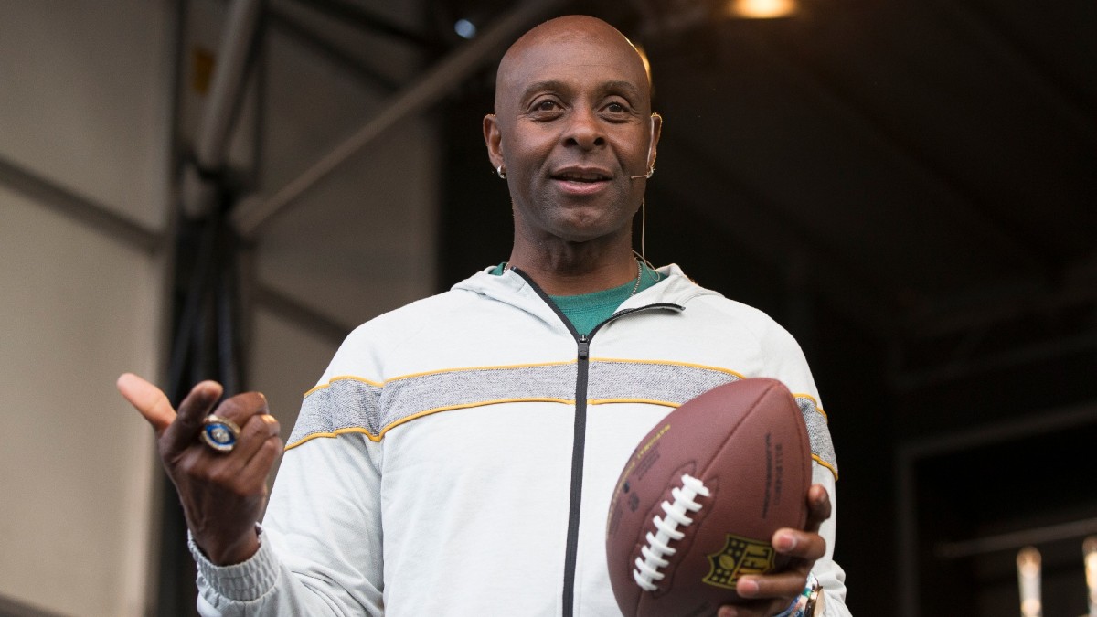 Jerry Rice on His Favorite Record and His Super Bowl Pick | Men's Journal