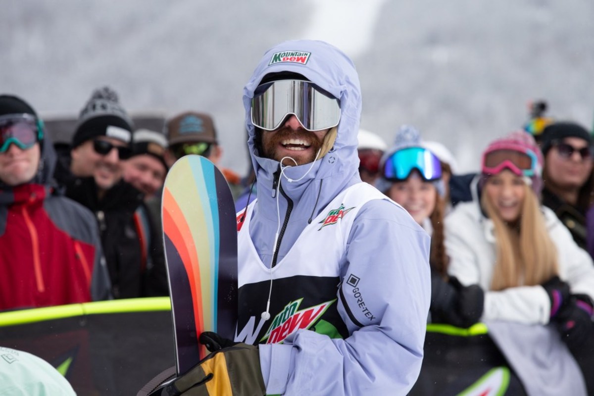 Pro Snowboarder Danny Davis' Spotify Playlists for Every Occasion