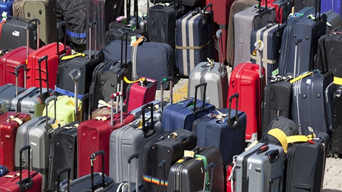 How to Pack a Suitcase: 8 Tips That'll Make You a Smarter Traveler