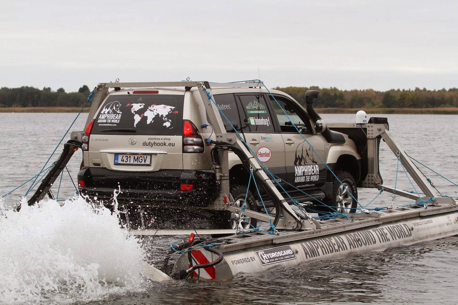 Inventor starts driving around world in amphibious car he built
