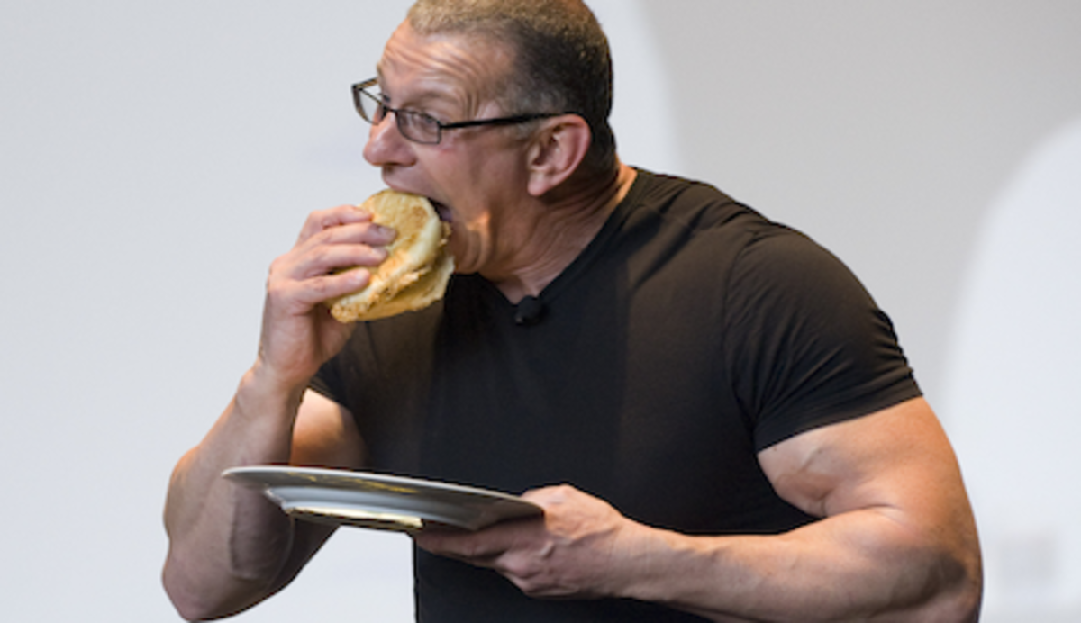 Robert Irvine Arm Workout | EOUA Blog