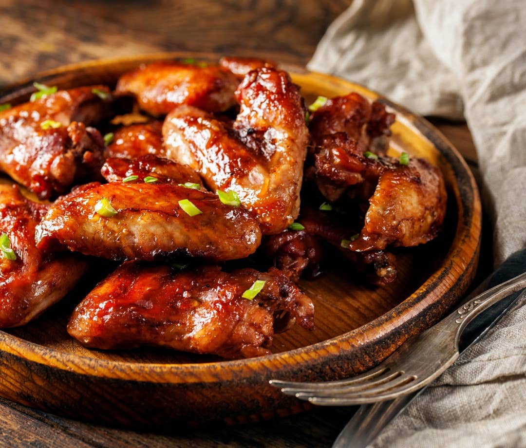The Best Wings Recipes to Make for the Super Bowl | Men's Journal