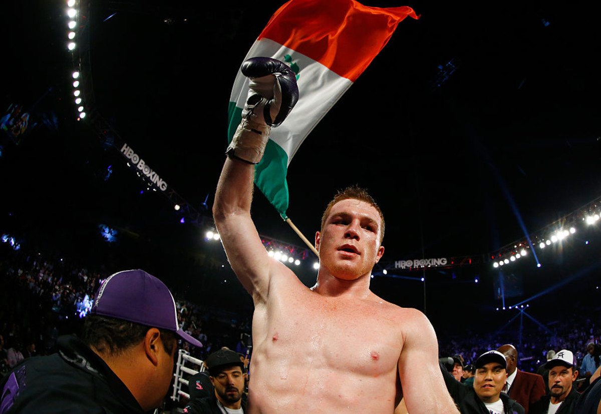 Canelo Álvarez Preps for Triple G, Calls McGregor-Mayweather a Sideshow
