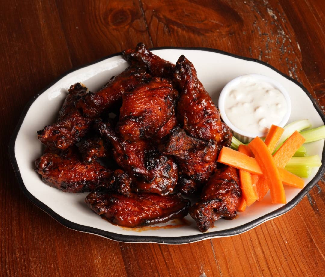The Best Wings Recipes to Make for the Super Bowl | Men's Journal