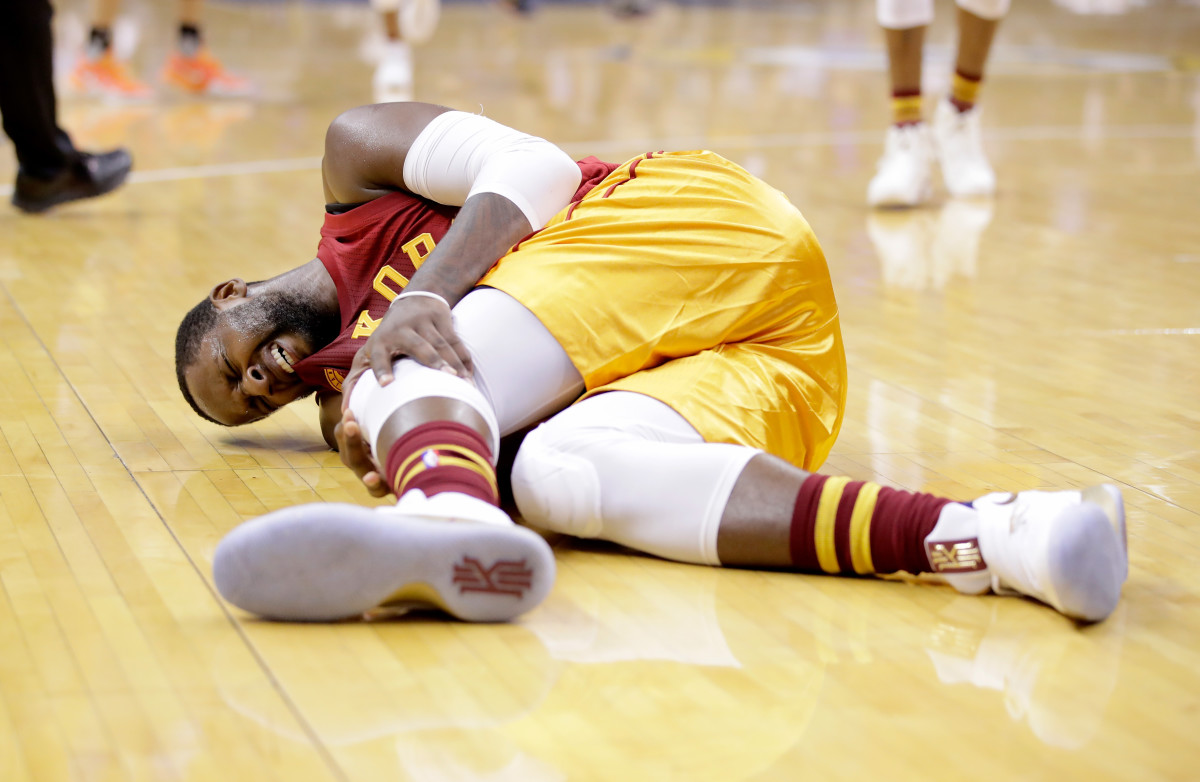 6 Moves to Stay Injury-Free on the Basketball Court - Men's Journal