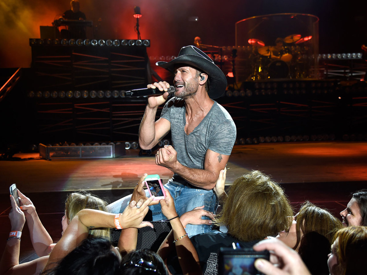 Here's How Tim McGraw Is Sharing His Fitness Knowledge With the World