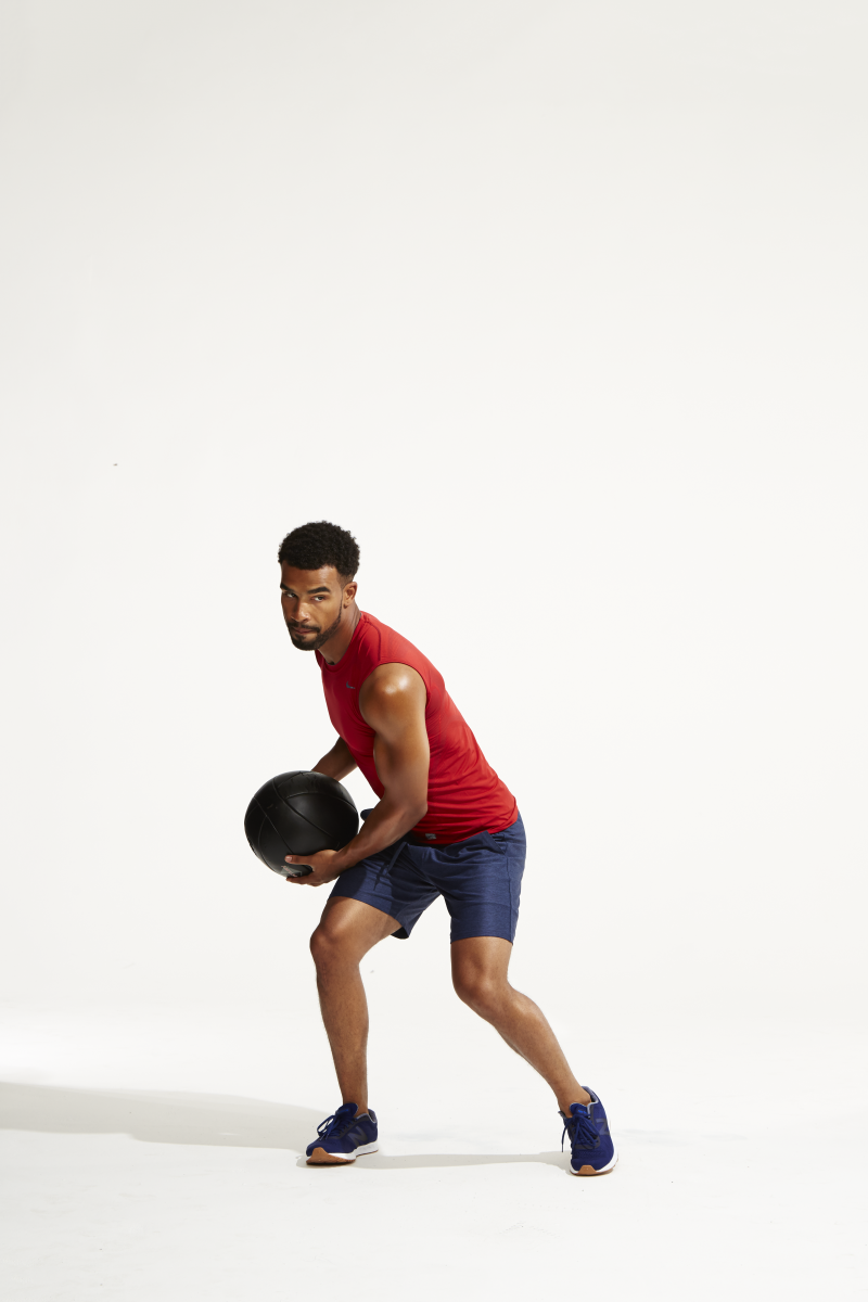 Want a Strength-Building Workout? Try This Medicine Ball Routine - Men ...