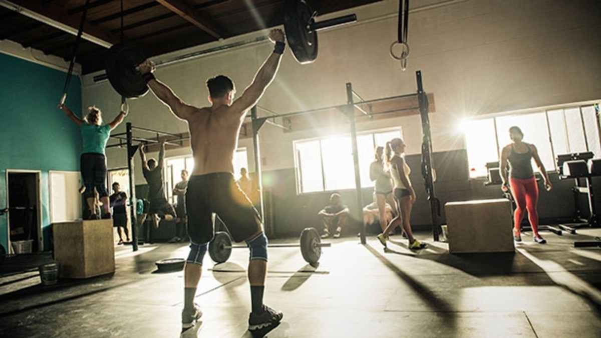 How to Design a Circuit Workout - Men's Journal