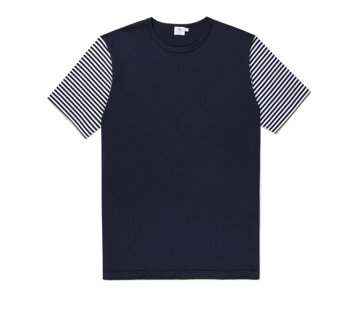 10 Best T-Shirts for Every Body Type | Men's Journal