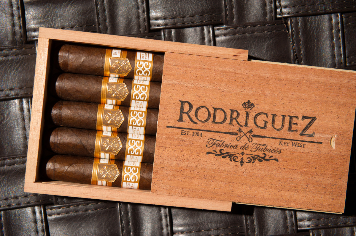 Best Cigar Lounges to Smoke a Cuban | Men's Journal