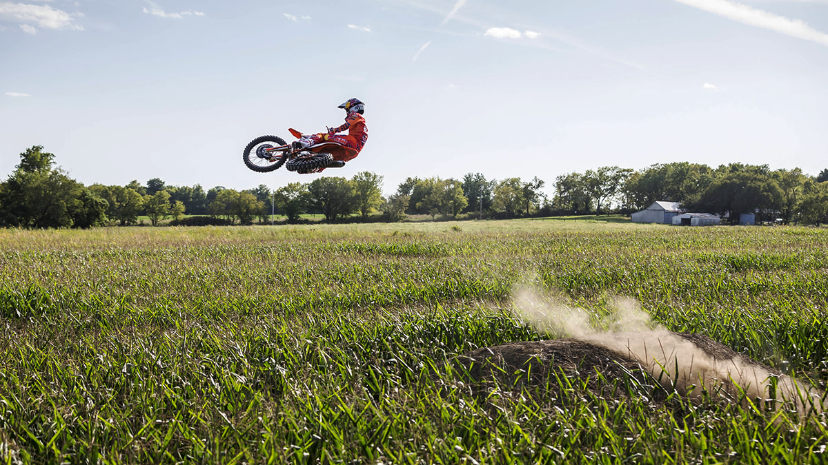 Moto Champ Ryan Dungey Hits Hidden Jumps in a Secret Cornfield - Men's ...