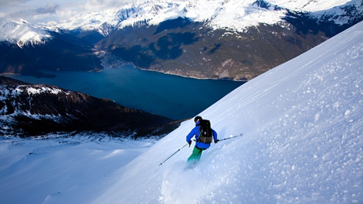 Easy Heli-Skiing in Alaska