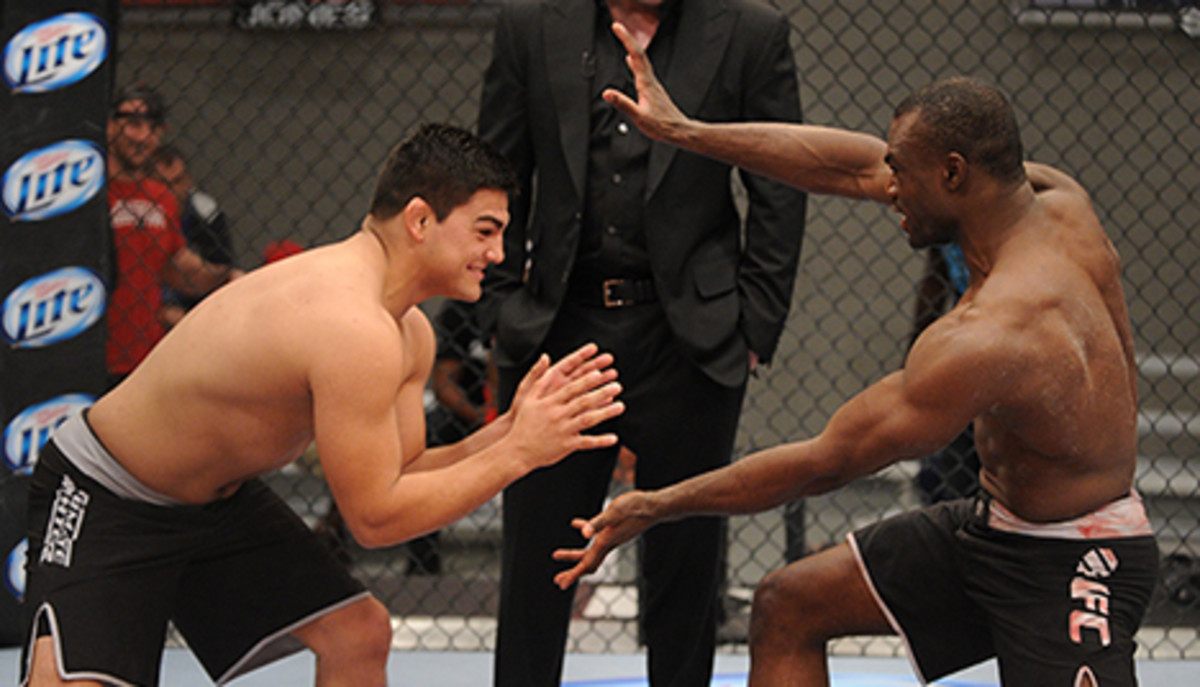 Liveblog: Ultimate Fighter 17 Finale (Urijah Faber Submits Scott Jorgensen)