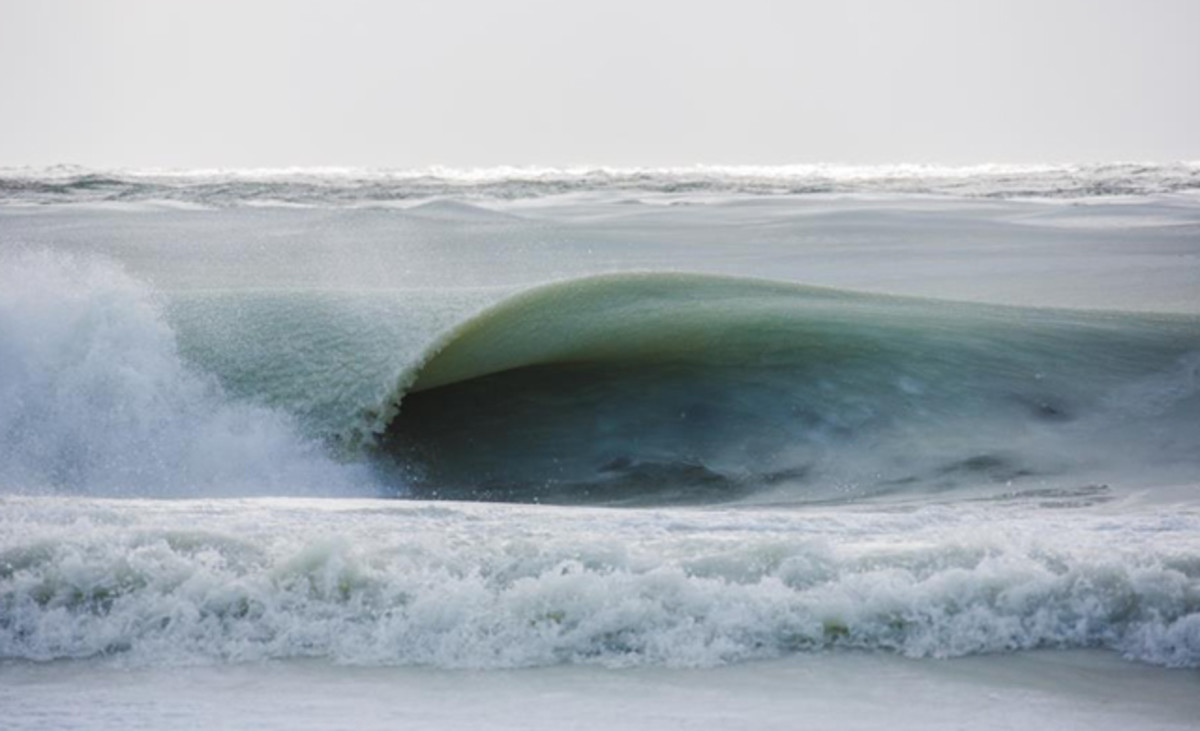 The 'Slurpee Wave' photographer is at it again