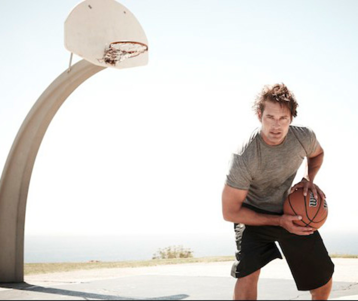 Josh Holloway: Not Your Average Hollywood Baller - Men's Journal