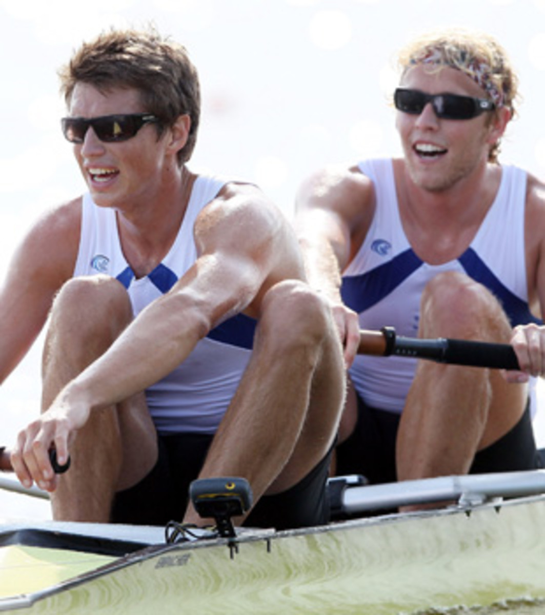USA's Dynamic Rowing Duo Race to Gold